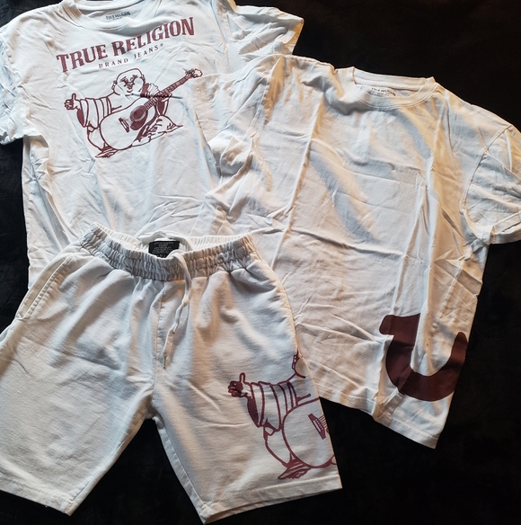 True Religion | Other | True Religion White And Maroon Graphic Set ...
